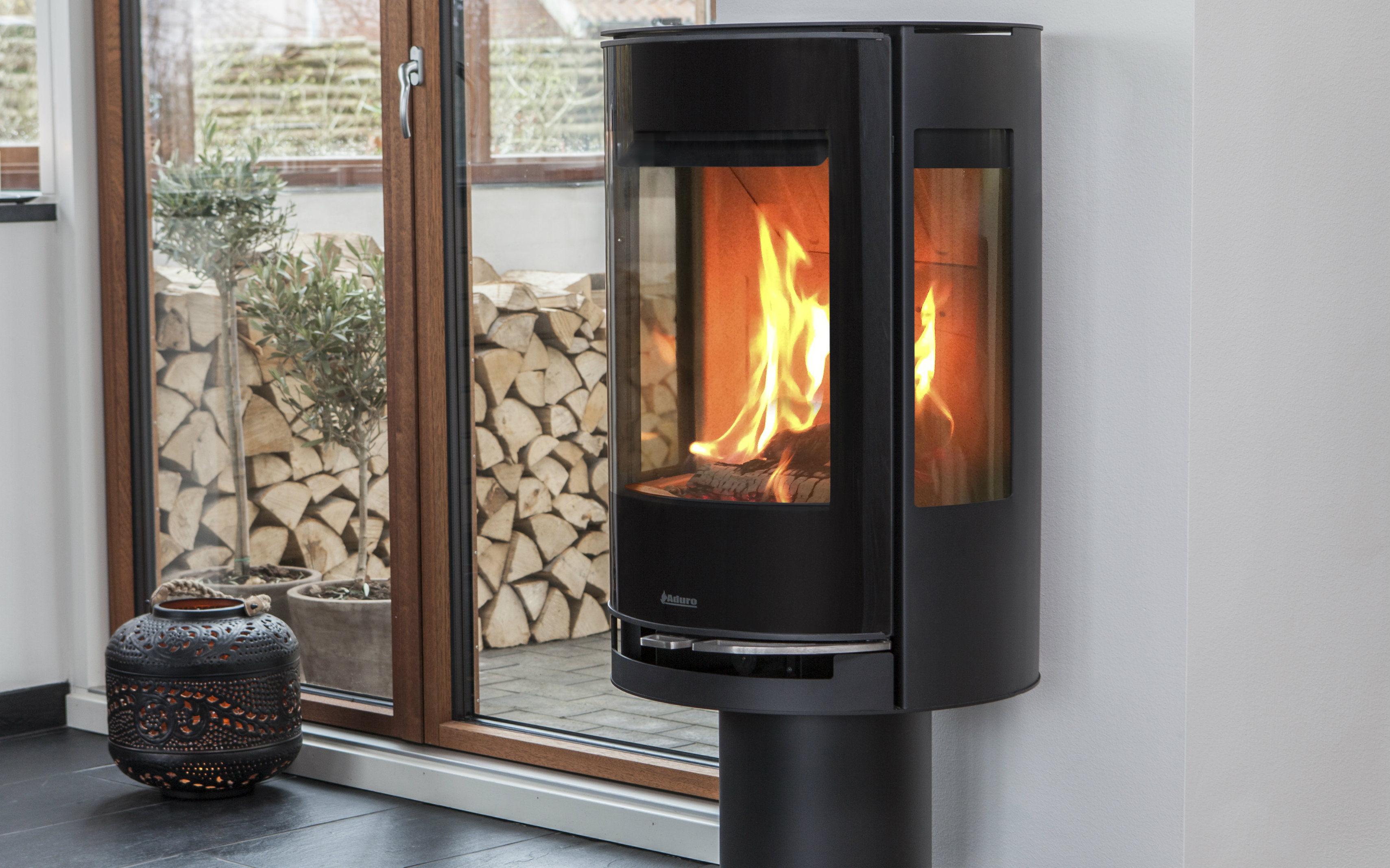 Aduro 9.3 Lux piedestal braskamin | Med extern lufttillförsel